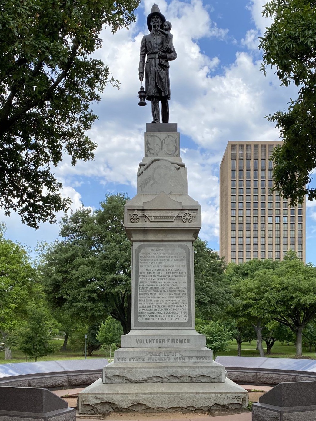 Texas Capitol Monuments and Markers